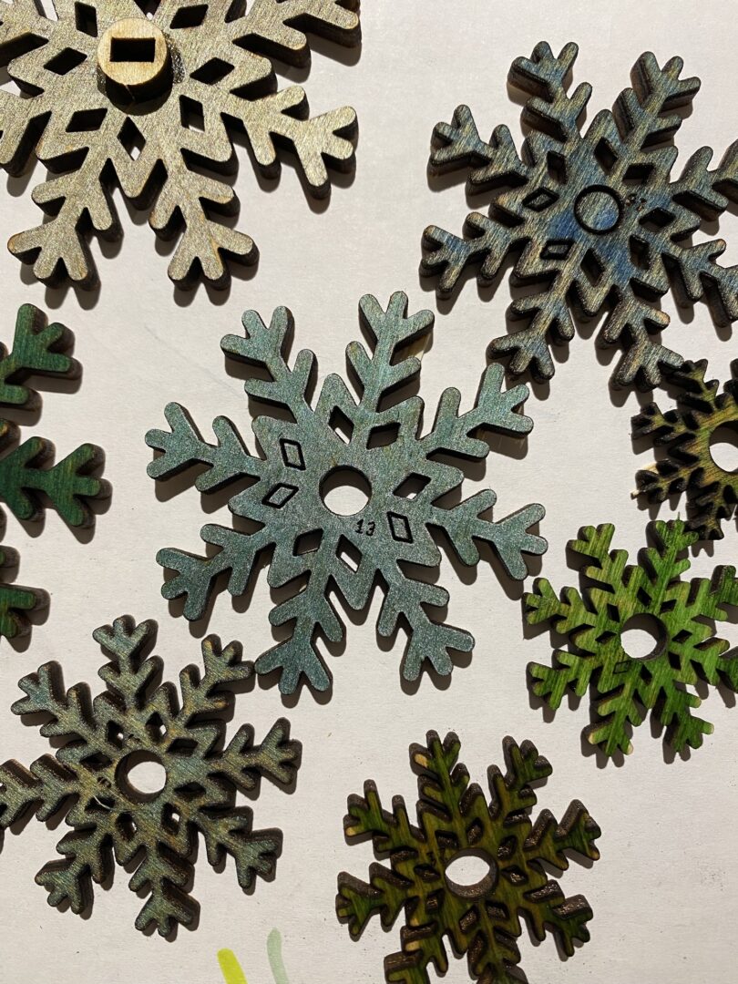 Kit de mini sapin en bois à monter soi-même et à décorer