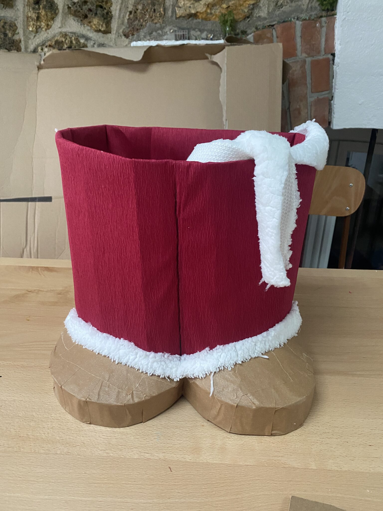 Calendrier de l'avent bottes de père noël en carton